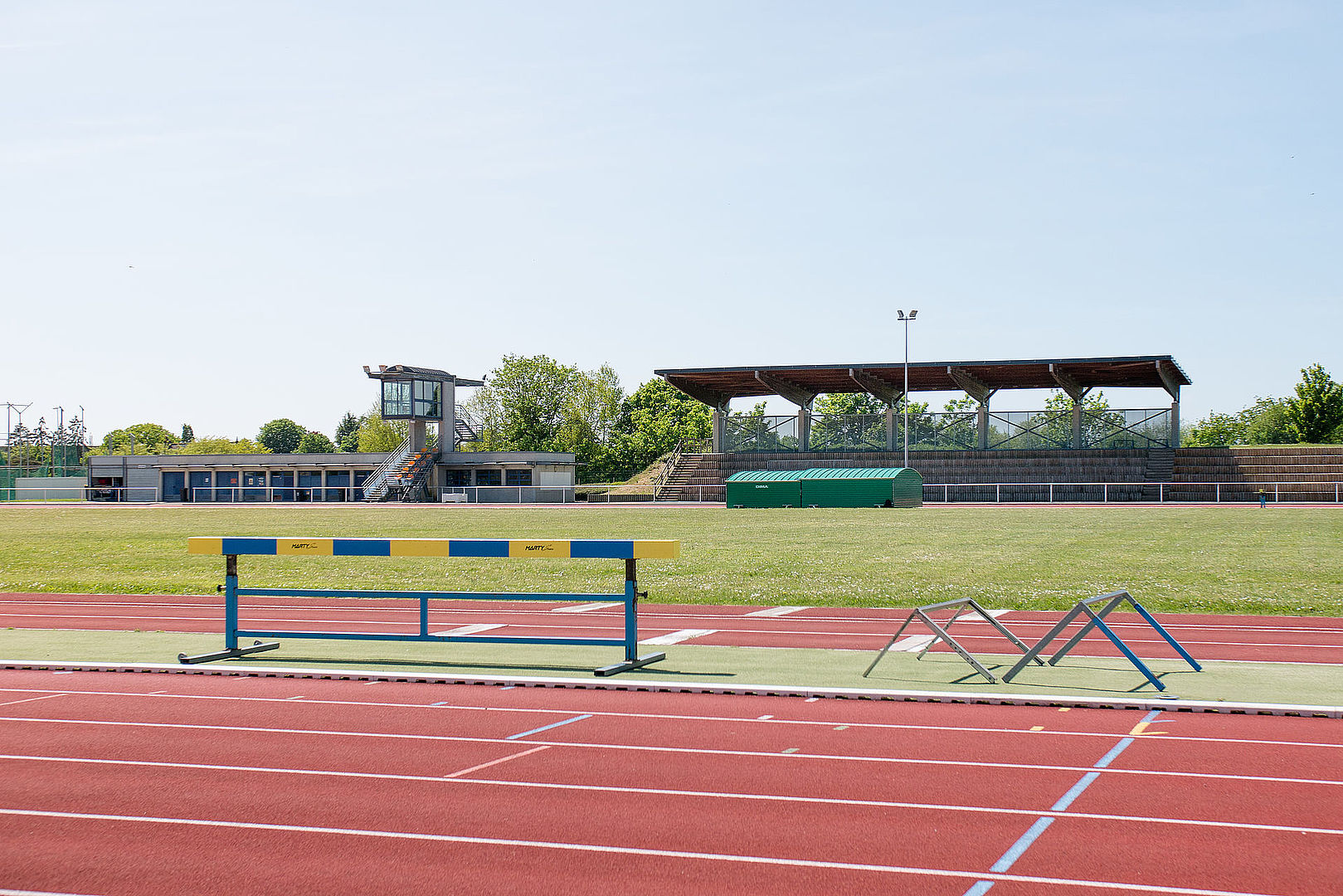 Le stade d'athlétisme - Laval agglo - Laval Agglomération