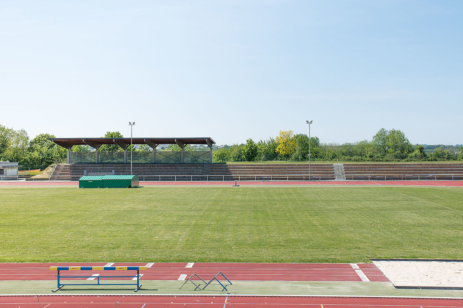 Le stade d'athlétisme - Laval agglo - Laval Agglomération